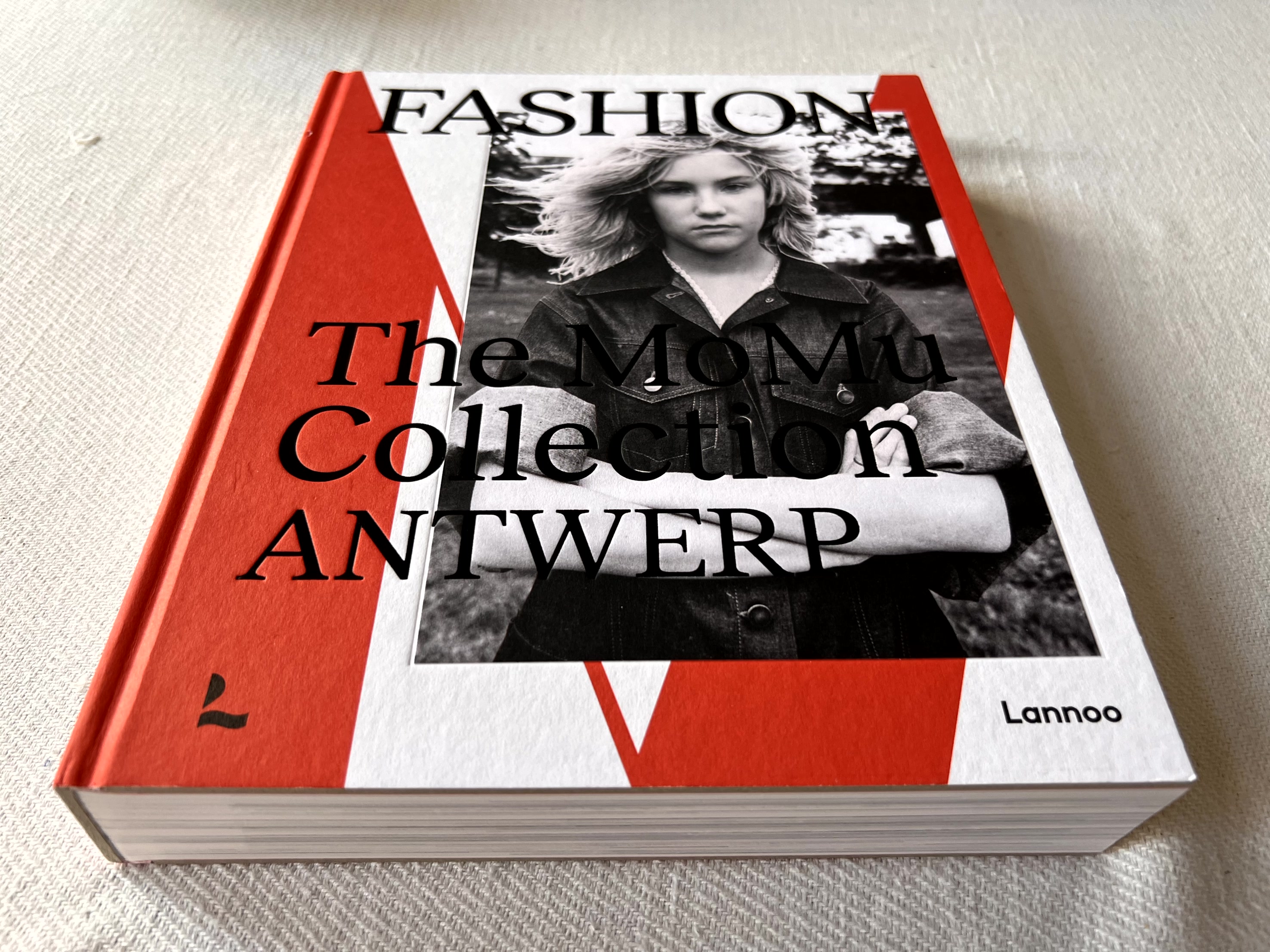 45. De vaste collectie van het MoMu – TextielLiefde